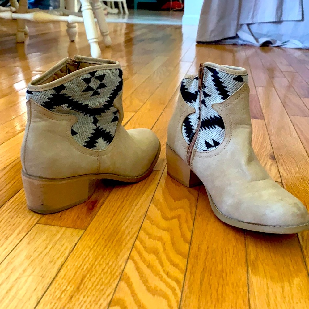 Boho Lightly Heeled Cowboy Boots - Gem